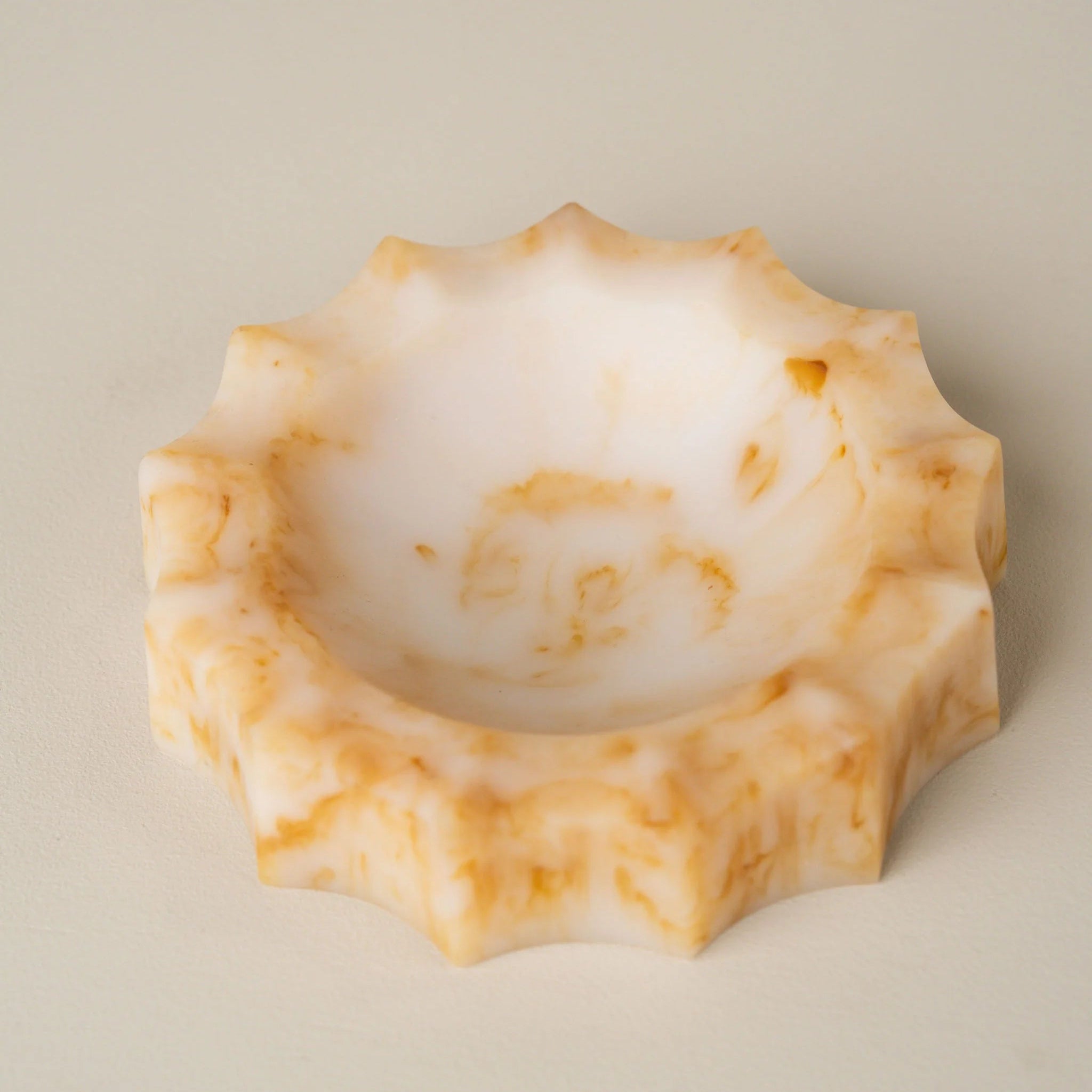 Saardé Flow Resin Sun Dish – Granite Lane